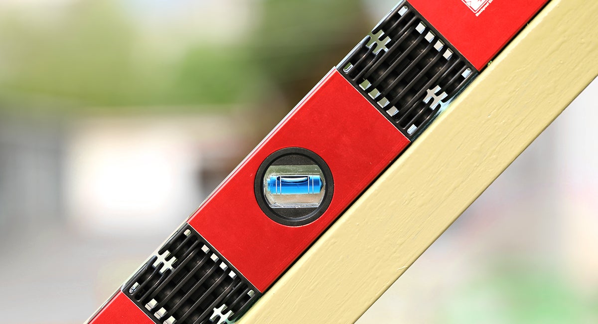 SAKER MULTI-FUNCTION FOLDABLE LEVEL