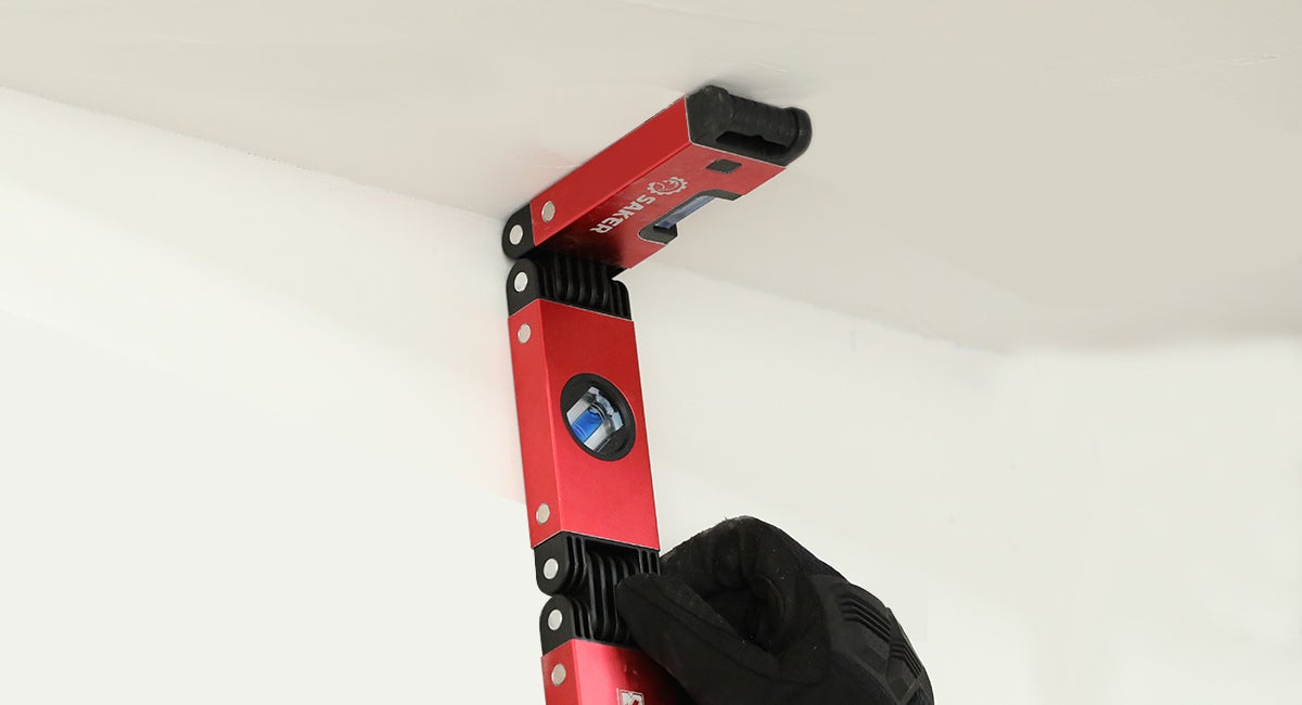 SAKER MULTI-FUNCTION FOLDABLE LEVEL